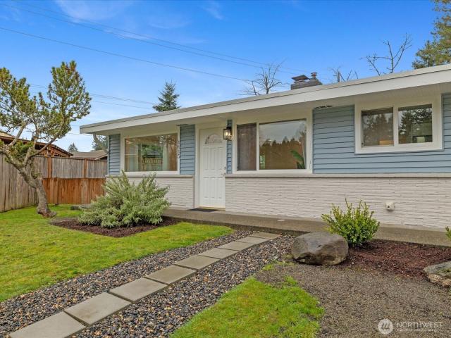 1615 N 196th Pl, Shoreline, WA 98133 | MLS #2494 | Compass