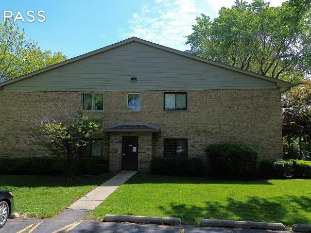 1615 N Milwaukee Ave 6A, Libertyville, IL