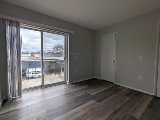 1615 Nottingham Avenue 2 Bedroom Apartment for Rent at 1615 Nottingham Ave, Kalamazoo, MI 49001 Millwood