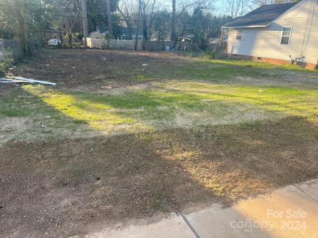 1615 Beatties Ford Rd, Charlotte, NC 28216 | MLS #4168