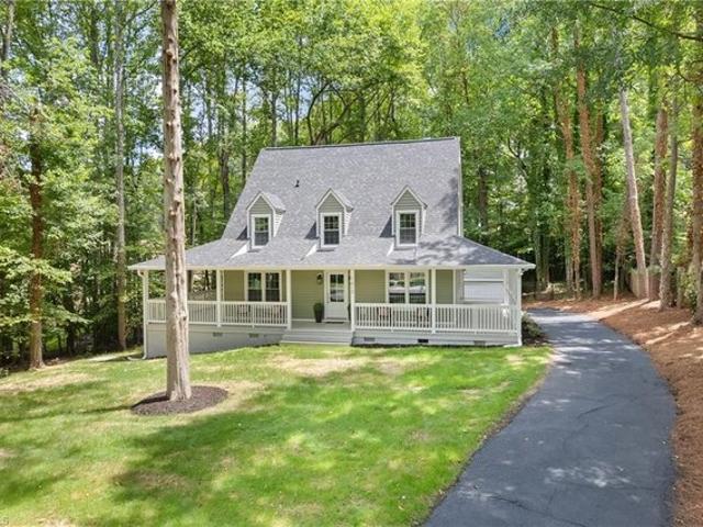 1615 Briar Lake Cir, Winston Salem, NC 27103