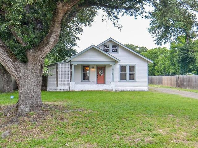 1615 Eagle Lake Rd, Sealy, TX 77474