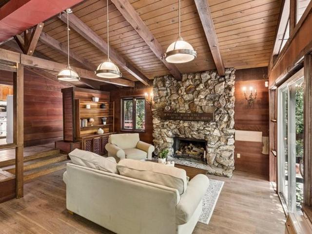 1615 Edgewood Rd, Redwood City, CA 94062