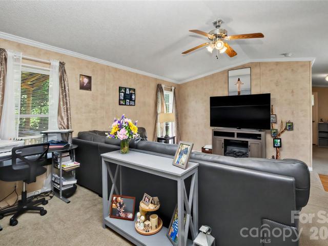 1615 Ellis Belk Road