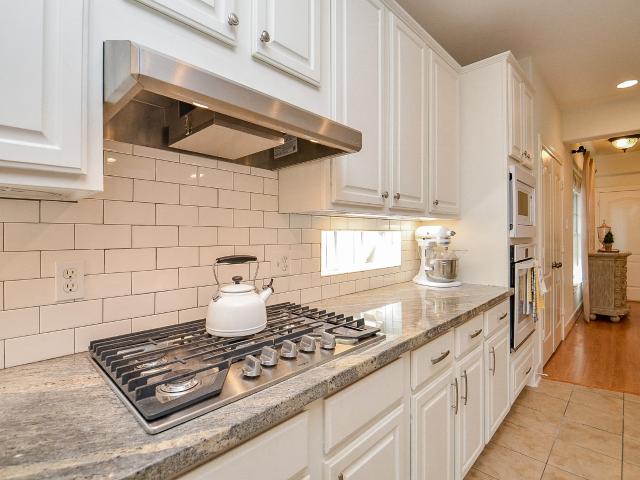 1615 Lakeside Enclave Dr, Houston, TX 77077 | MLS #37563