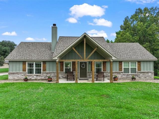 1615 Linton Rd, Benton, LA 71006