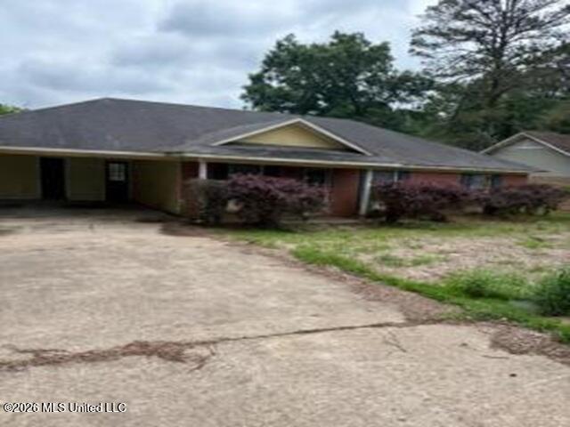 1615 Lost Lake Circle