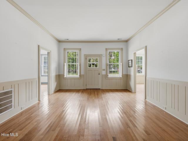 1615 Parkview Drive