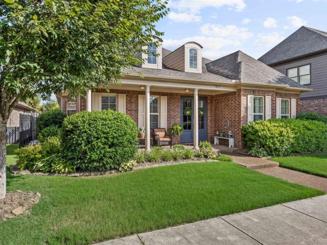 1615 poppy hills dr