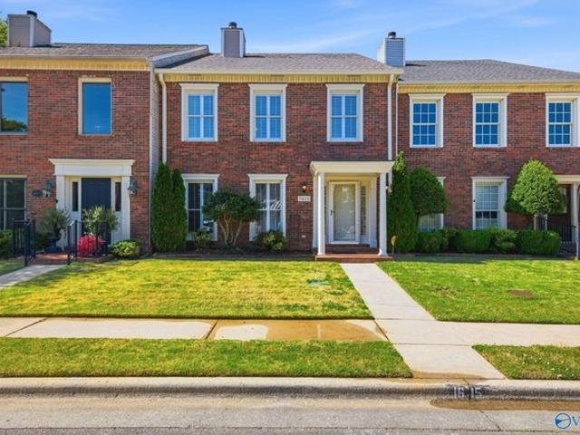 1615 River Bend Pl SE, Decatur, AL 35601