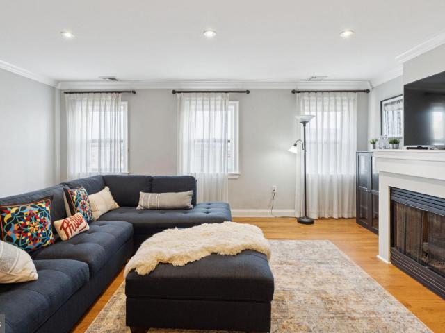 1615 Spruce St, Unit 400, Philadelphia, PA 19103 | MLS #PAPH2604