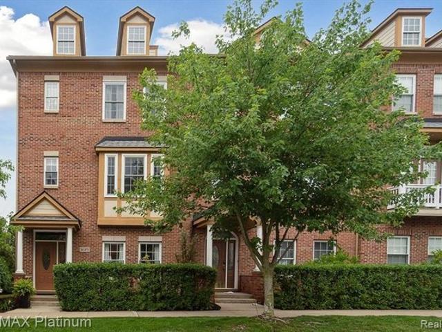 1615 Town Commons Dr Unit 123, Howell, MI 48855