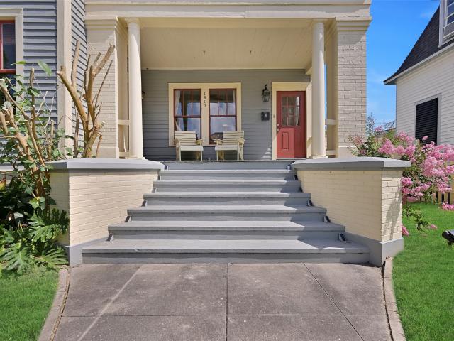 1615 Winnie Street 2