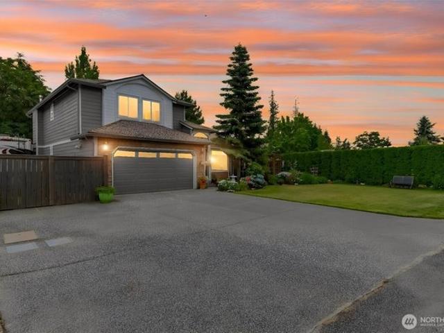 1615 57th Ave NE, Tacoma, WA 98422