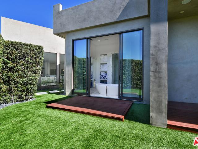 16167 Royal Oak Rd, Encino, CA 91436 | MLS #26658