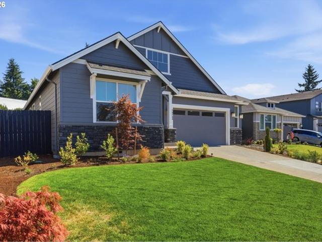 16164 Serres Farms Way, Oregon City, OR 97045