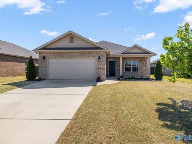 16168 Glenncrest Ln, Harvest, AL 35749