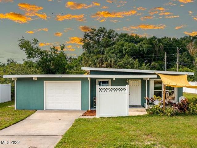 1616 N Smith Dr, Titusville, FL 32780