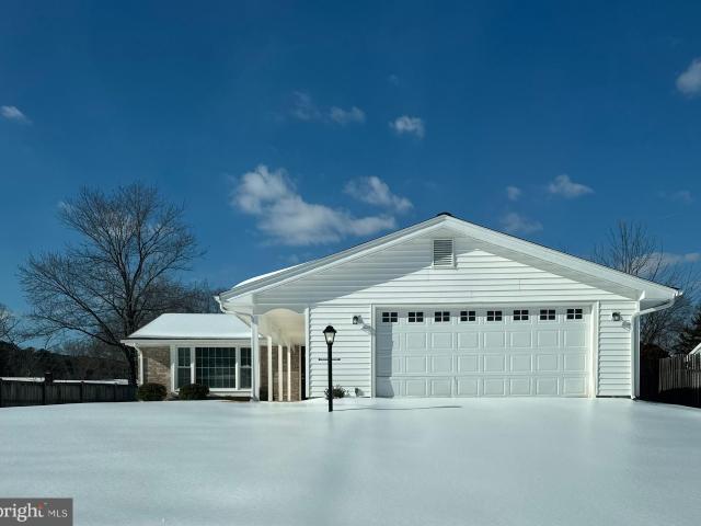 1616 Debra Dr, Waldorf, MD 20601 | MLS #MDCH2051 | Compass