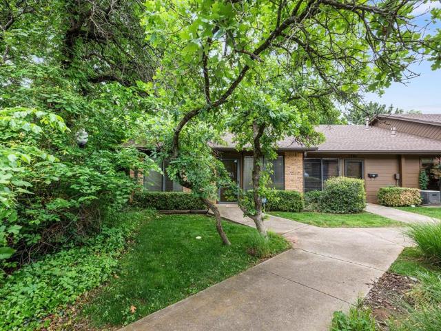 1616 E 19th Street # 301