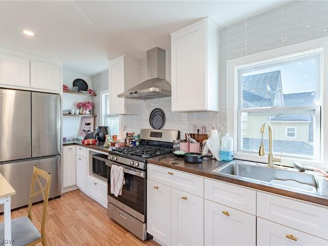 1616 E 33rd Street