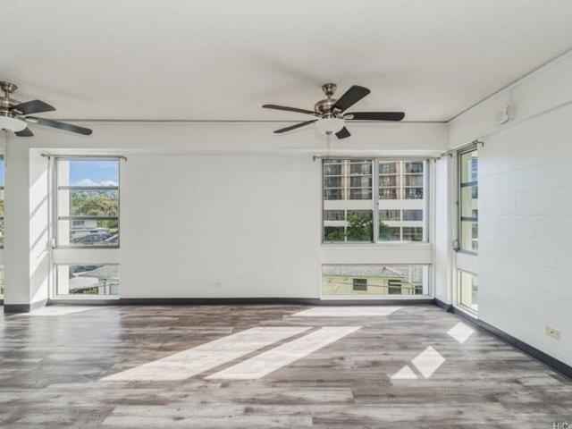 1616 Liholiho St Apt 401, Honolulu, HI 96822