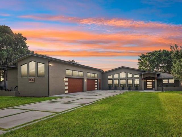 1616 Loves Point Dr, Leesburg, FL 34748