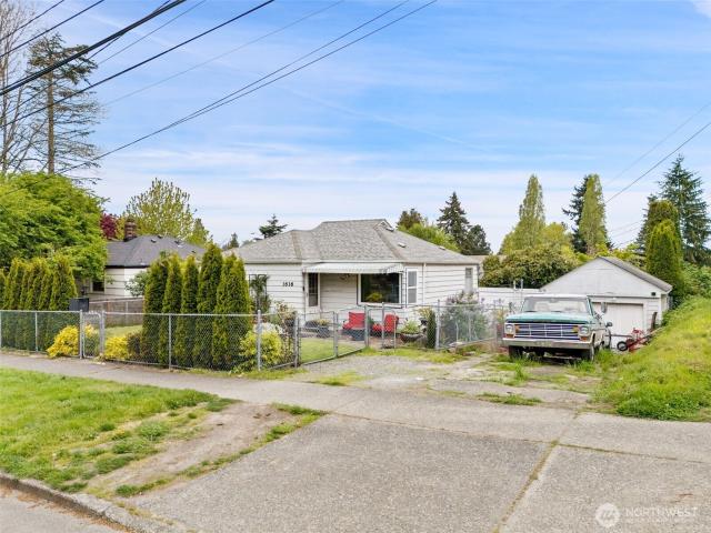 1616 SW Thistle Street