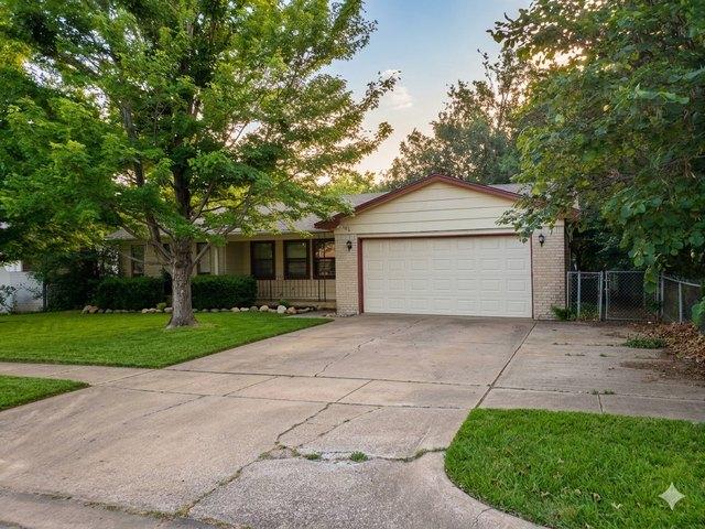 1616 S 5th Pl, Broken Arrow, OK 74012