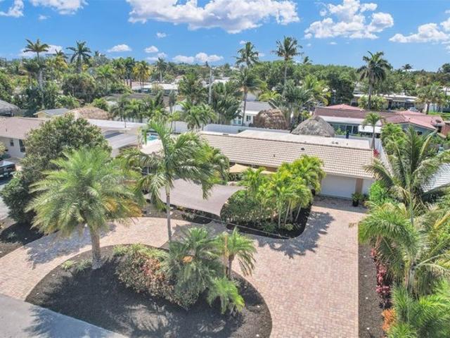 1616 SE 4th St, Deerfield Beach, FL 33441