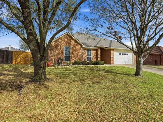 1616 Shelley Ln, Cleburne, TX 76033