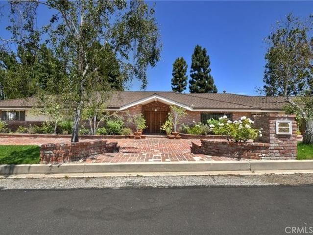 16172 Royal Oak Rd, Encino, CA 91436