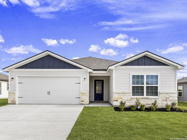 16177 Farmer, Lytle, TX 78052