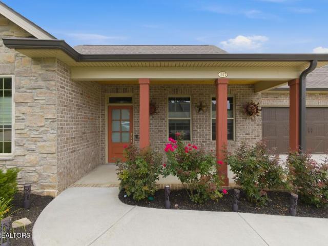 1617 Mountain Drive