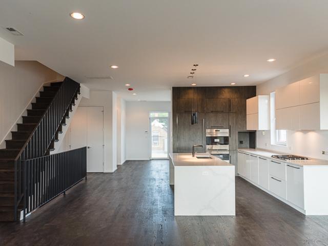 1617 N Ashland Avenue # 2