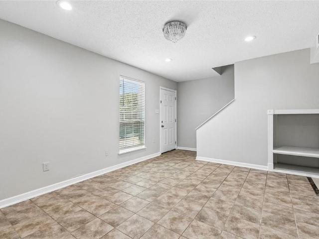 1617 Newport Place # 29