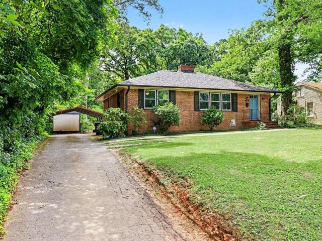 1617 Oakdale Circle