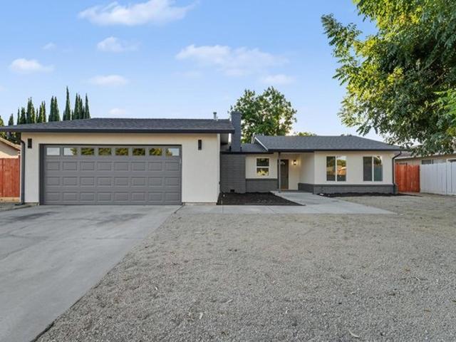 1617 Capital Dr, Ceres, CA 95307