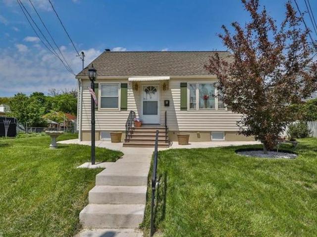 1617 E Cambridge St, Allentown, PA 18109