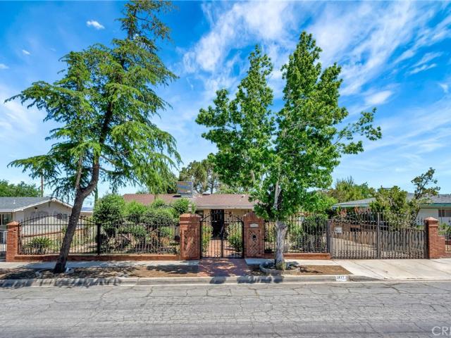 1617 Elizabeth Lake