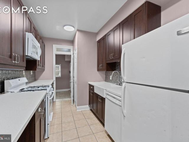 1617 F St NE, Washington, DC
