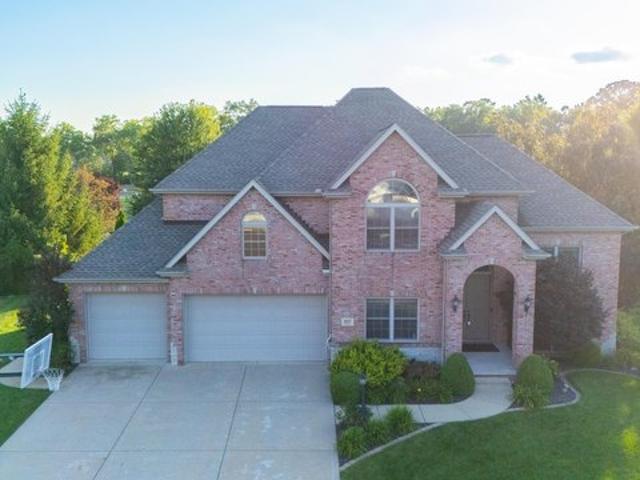 1617 Grandlake Ct, Pekin, IL 61554