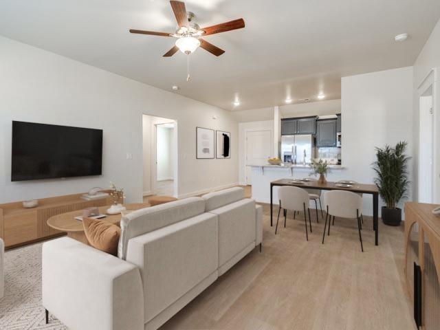 1617 Highland Loop
