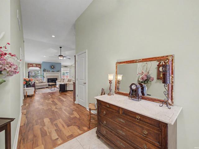1617 Peach Court