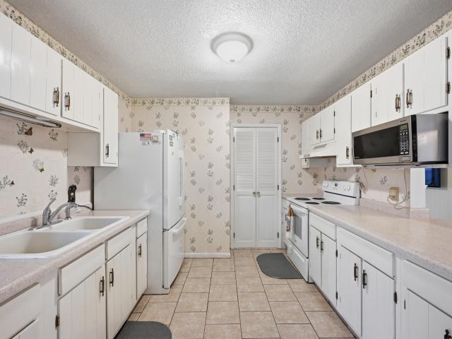 1617 Plymouth Drive