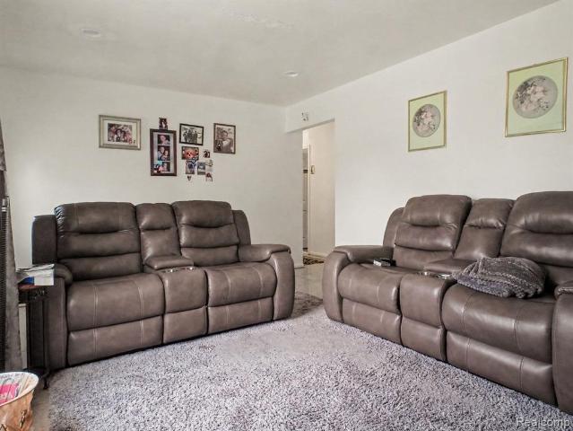 1617 Russett Place