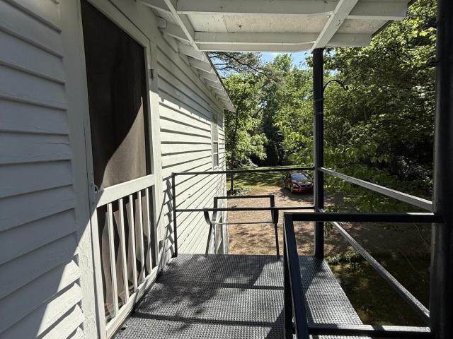 1617 Sunrise Avenue B