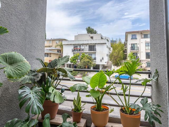 1617 S Beverly Glen Boulevard 102