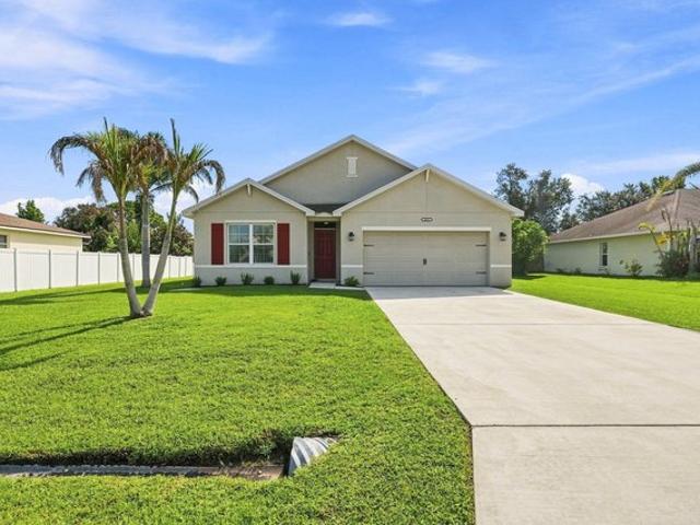 1617 SE Shepard Ln, Port Saint Lucie, FL 34983