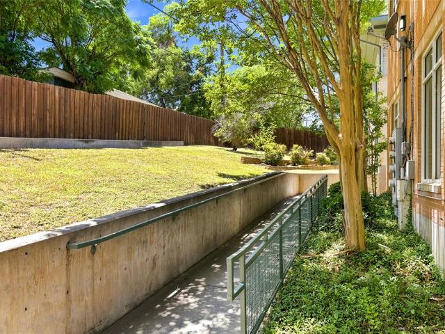 1617 W Oleander Street # 225